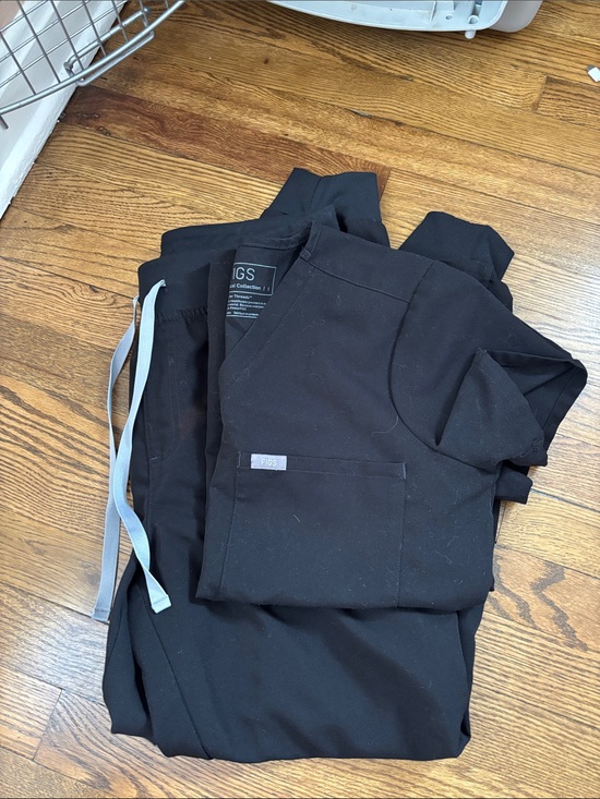 Figs | Other | Figs Black Scrub Top And Pants Set | Poshmark
